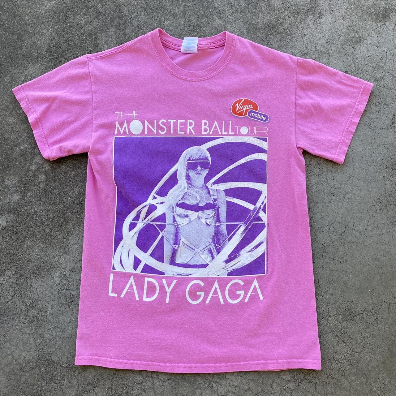 Women's Pink T-shirt | Depop