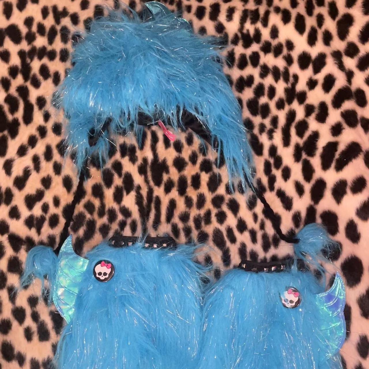 MONSTER HIGH LAGOONA BLUE RAVE SET - Depop