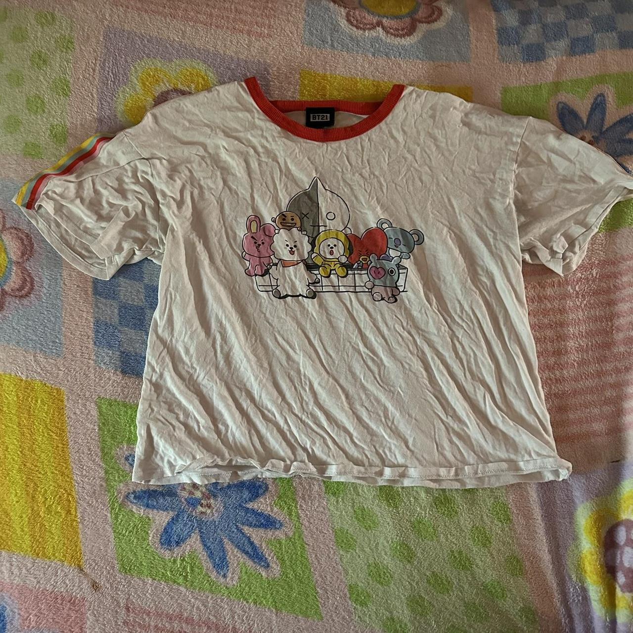 BT21 print tshirt - Depop
