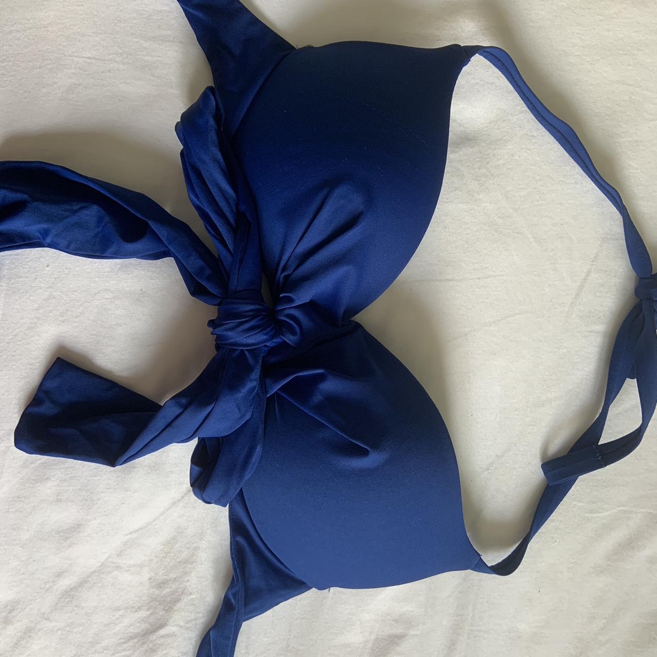 Such a cute Calzedonia push up bikini top- bought... - Depop