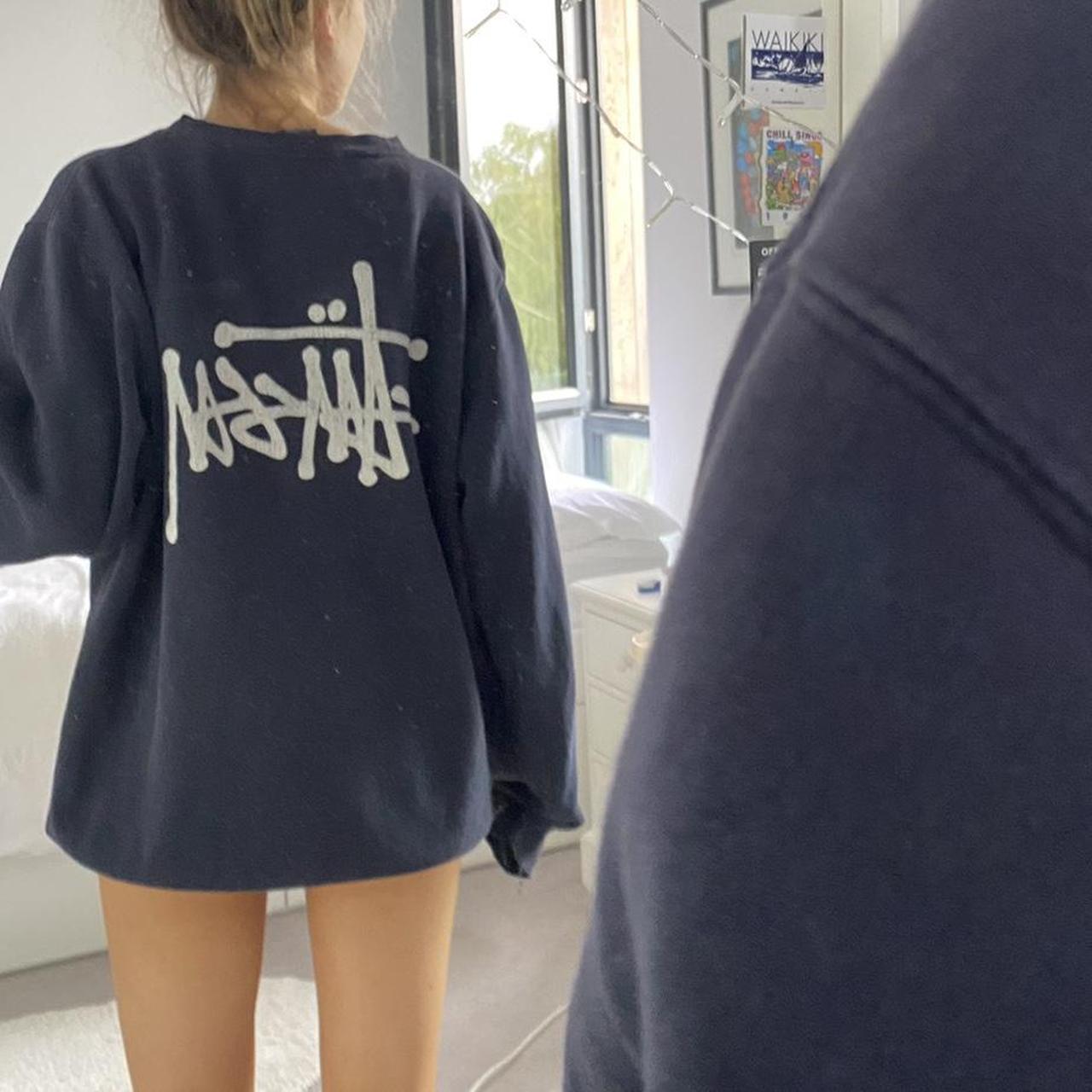 OLD LISTING!!!! BETTER PHOTOS AND SWEATSHIRT ON MY... - Depop