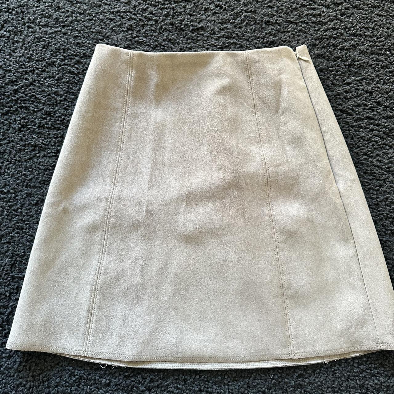 Aritzia babaton mini suede vegan skirt in size XS... - Depop