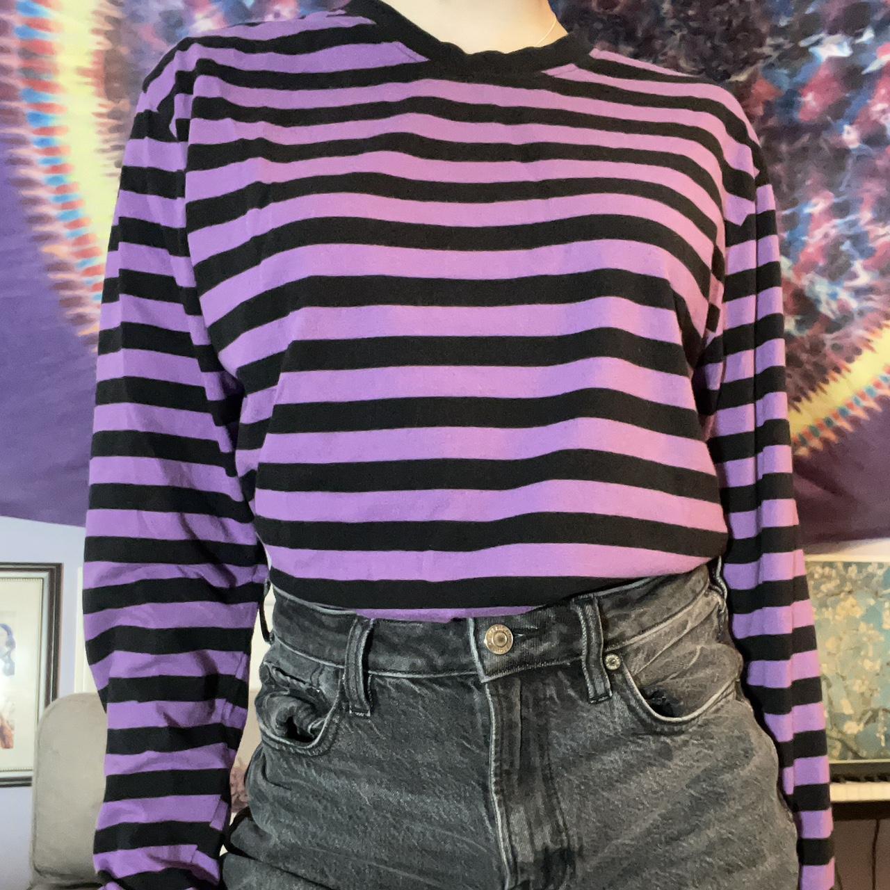 Hot Topic purple and black striped long sleeve! 💟🌘🔮🖤... - Depop