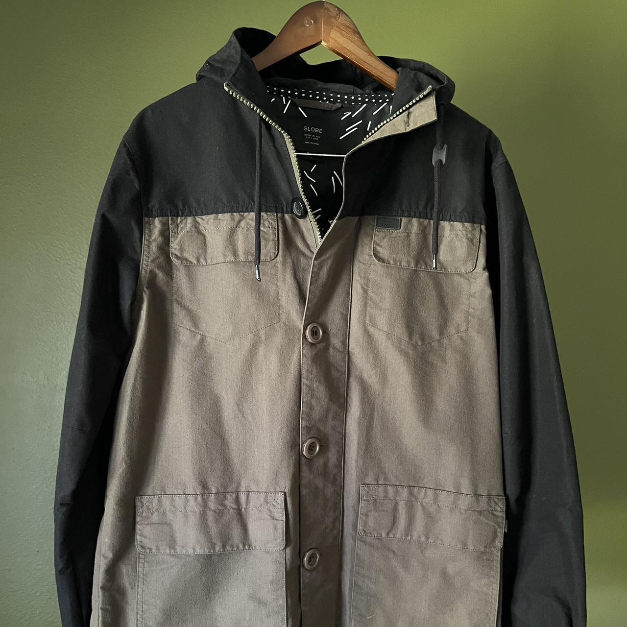 Globe Jackets - Depop