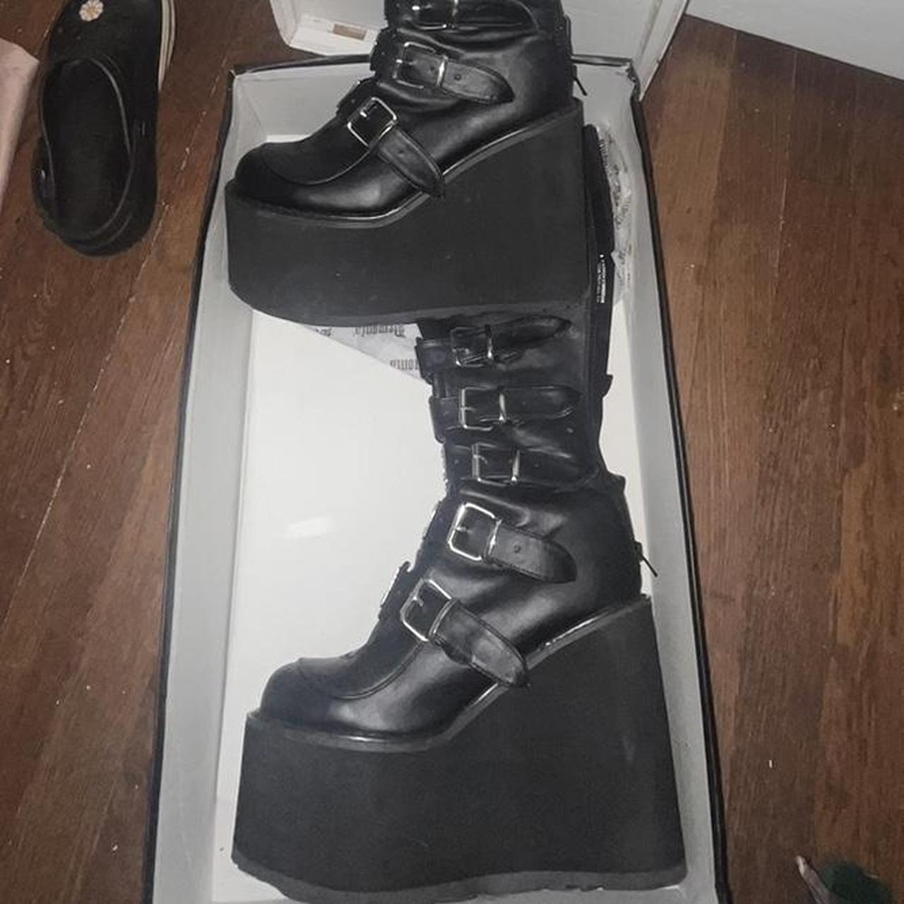 Demonia trinity boots - Depop