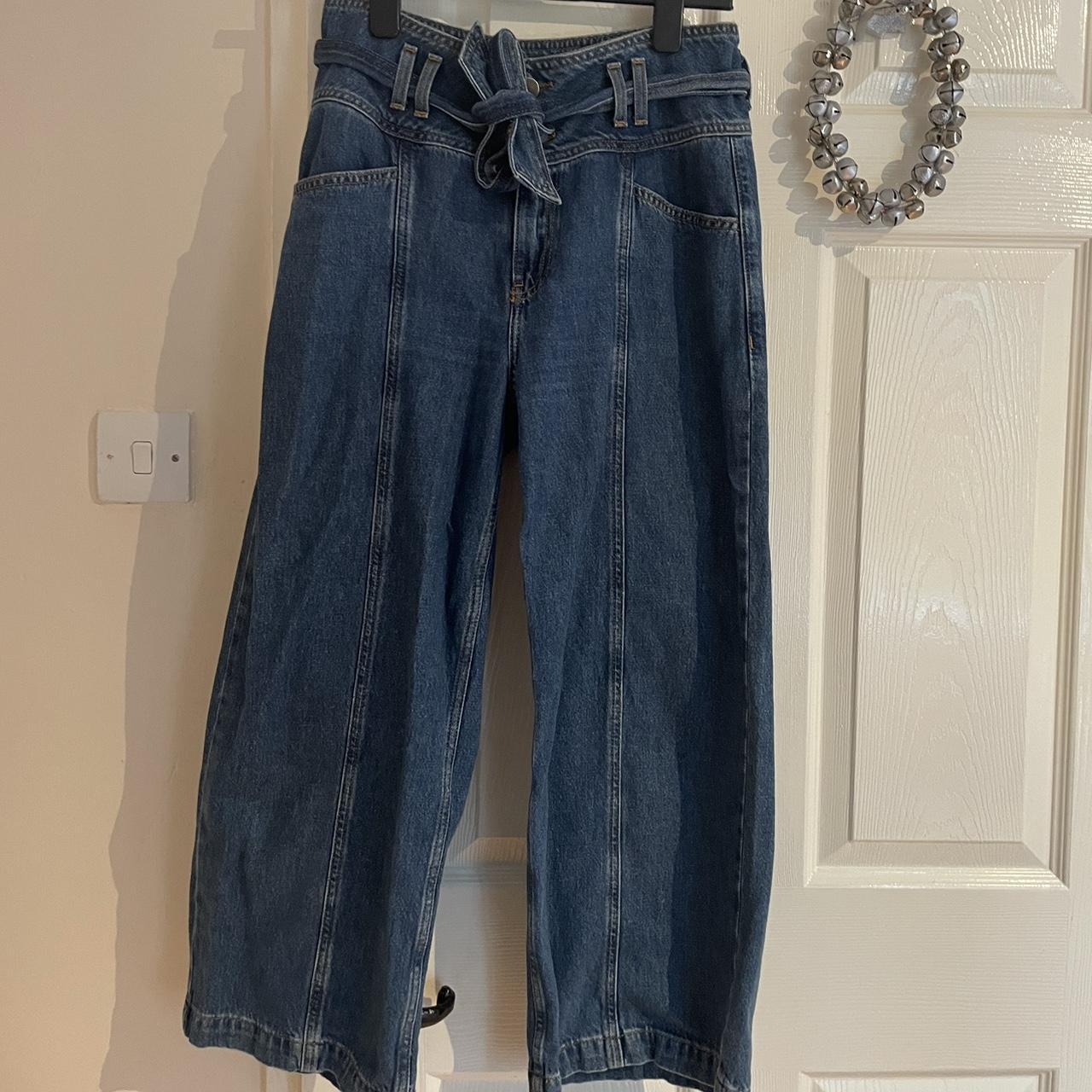 River Island wide leg jeans with seam down the middle - Depop River Island wide leg jeans with seam down the middle - Depop