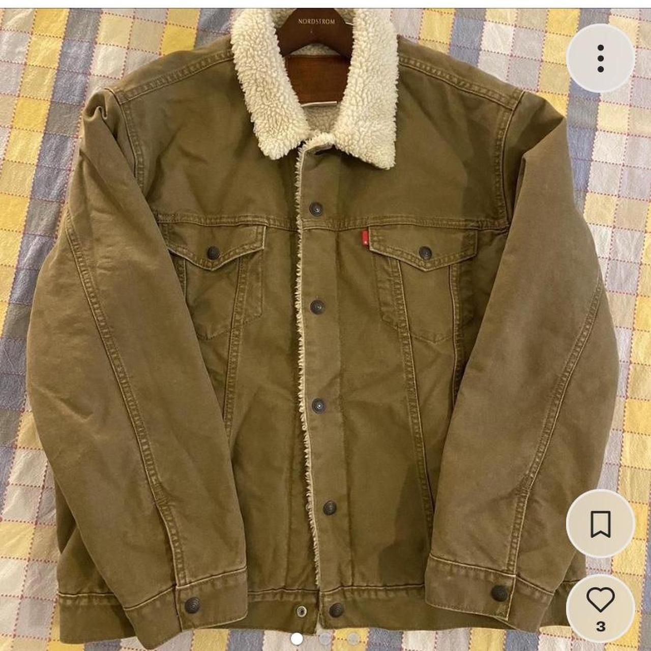 Levi’s tan Sherpa jacket men’s size XL but good on a... - Depop