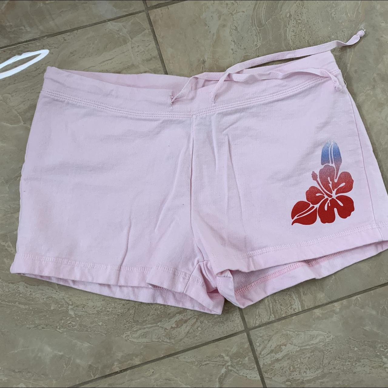 Derek heart vintage shorts size large New with tags... - Depop
