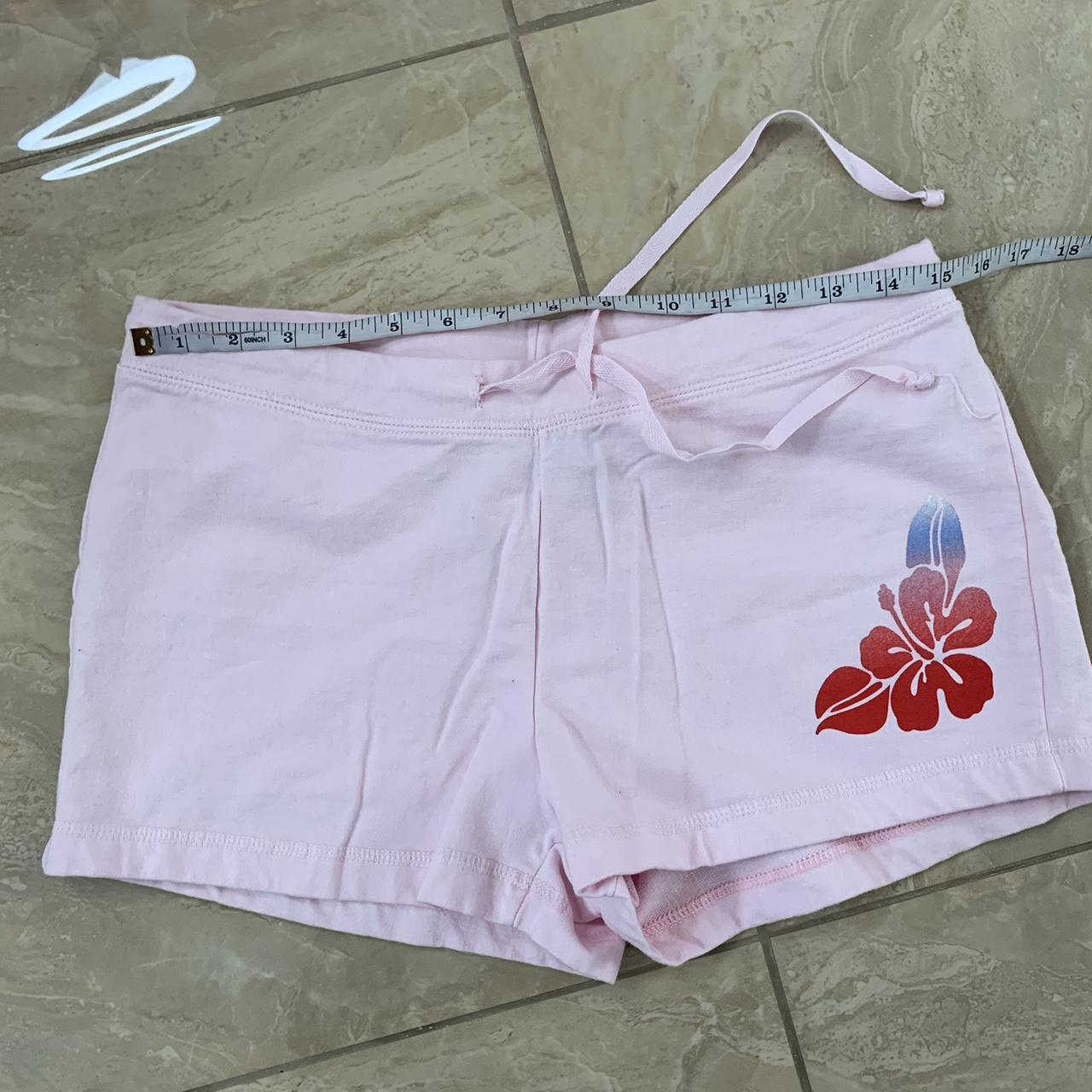 Derek heart vintage shorts size large New with tags... - Depop