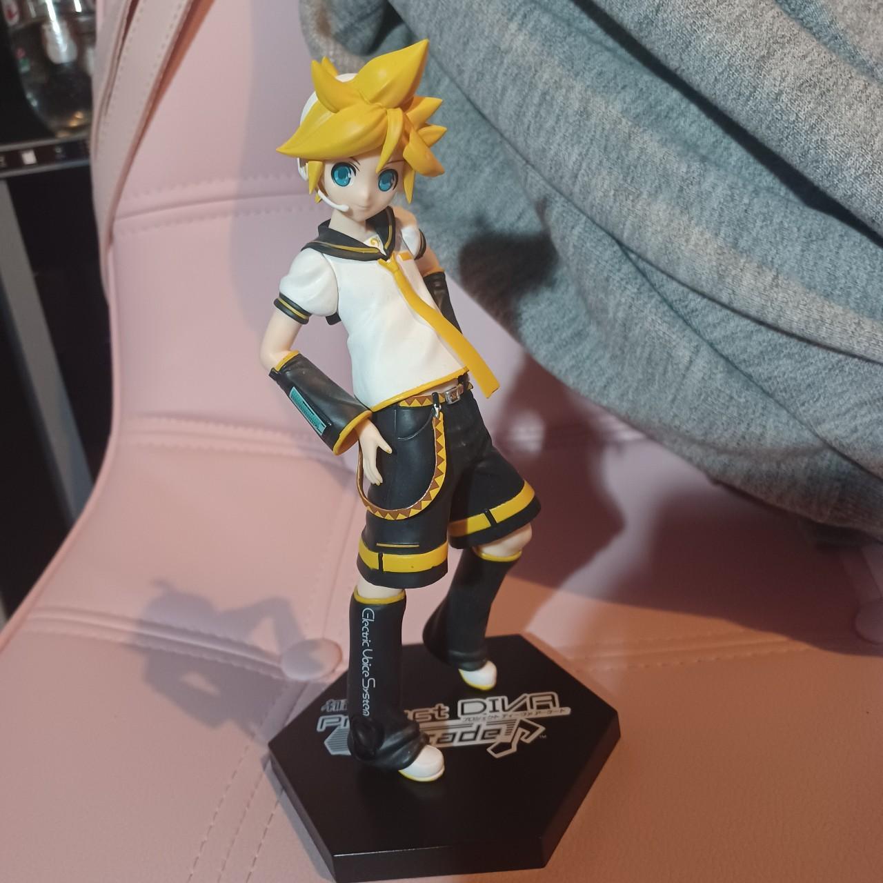 LEN KAGAMINE PROJECT DIVA FIGURE! Bought from a... - Depop