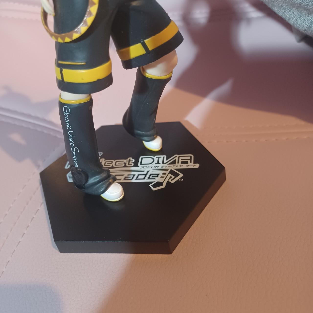 LEN KAGAMINE PROJECT DIVA FIGURE! Bought from a... - Depop