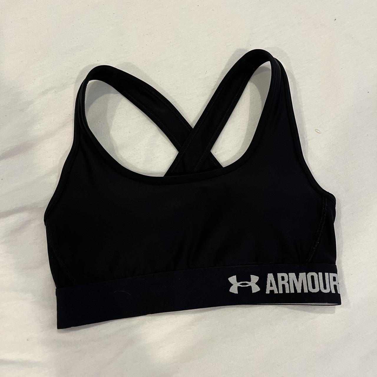 Under armour sports bra Tag is cut out but would... - Depop