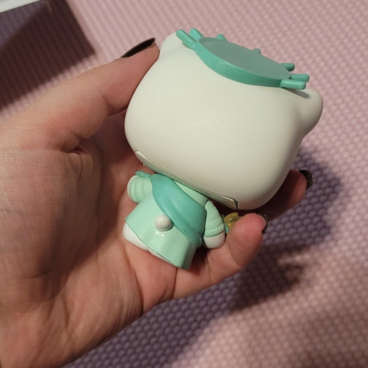 Hello kitty statue of liberty! 2019 fall convention,... - Depop