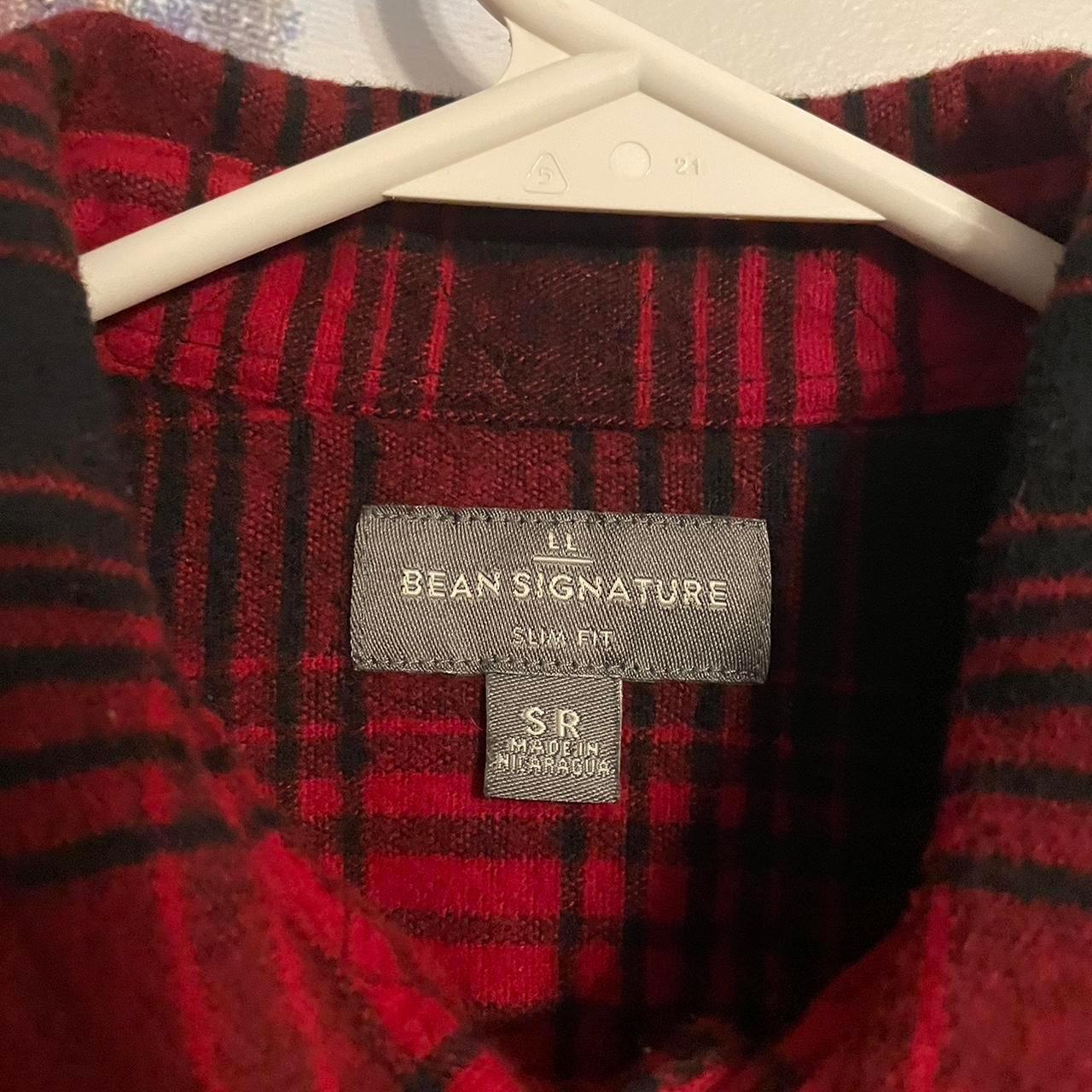 L.L.Bean Signature slim fit flannel No noticeable... - Depop