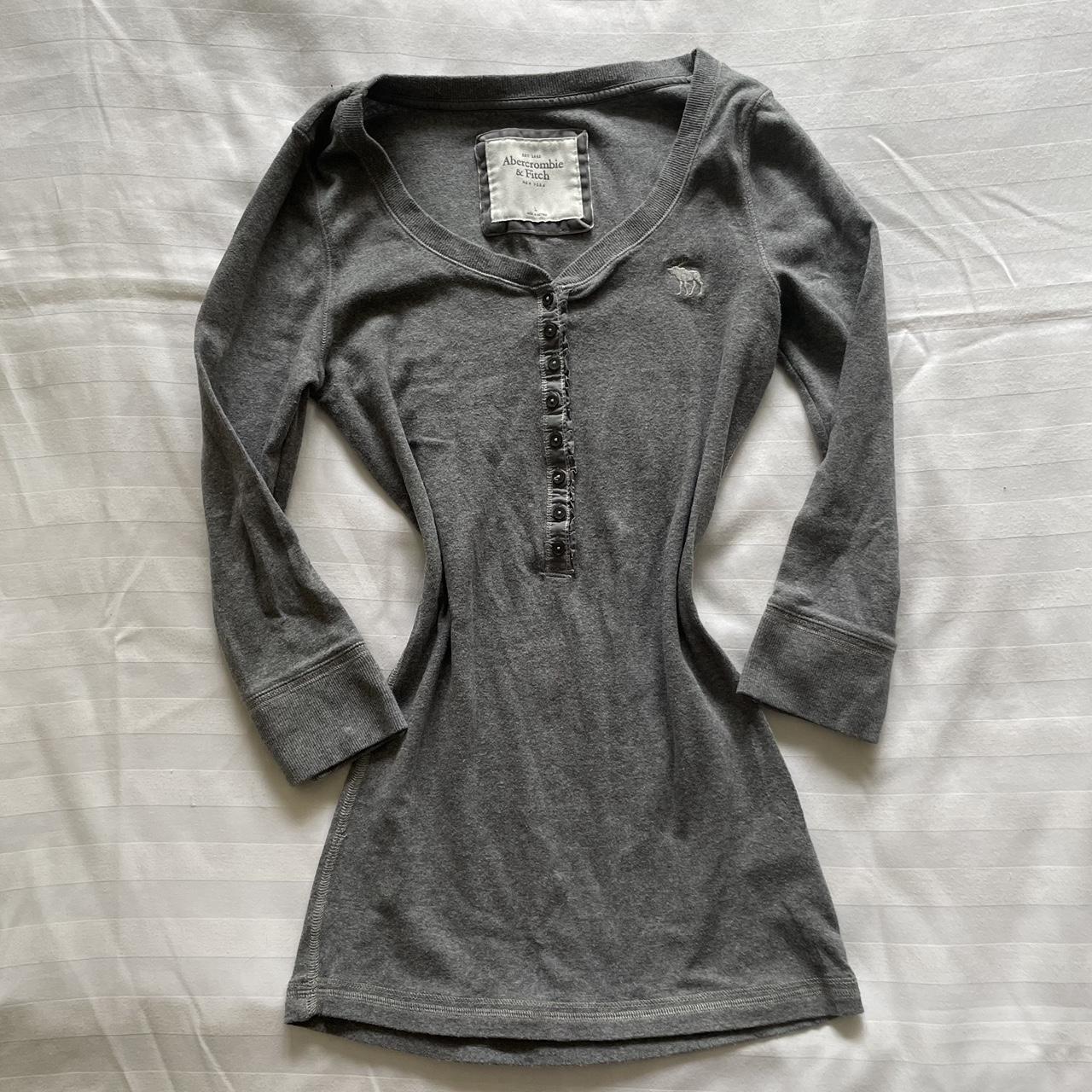 GREY ABERCROMBIE AND FITCH DEADSTOCK HENLEY perfect... - Depop