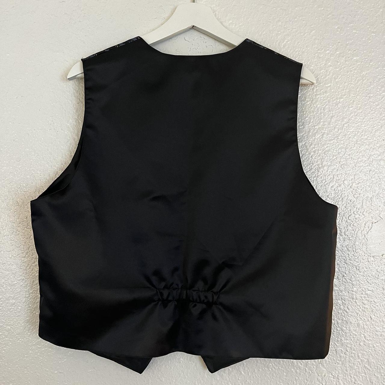 Vested Interests floral patterned vest #vest... - Depop