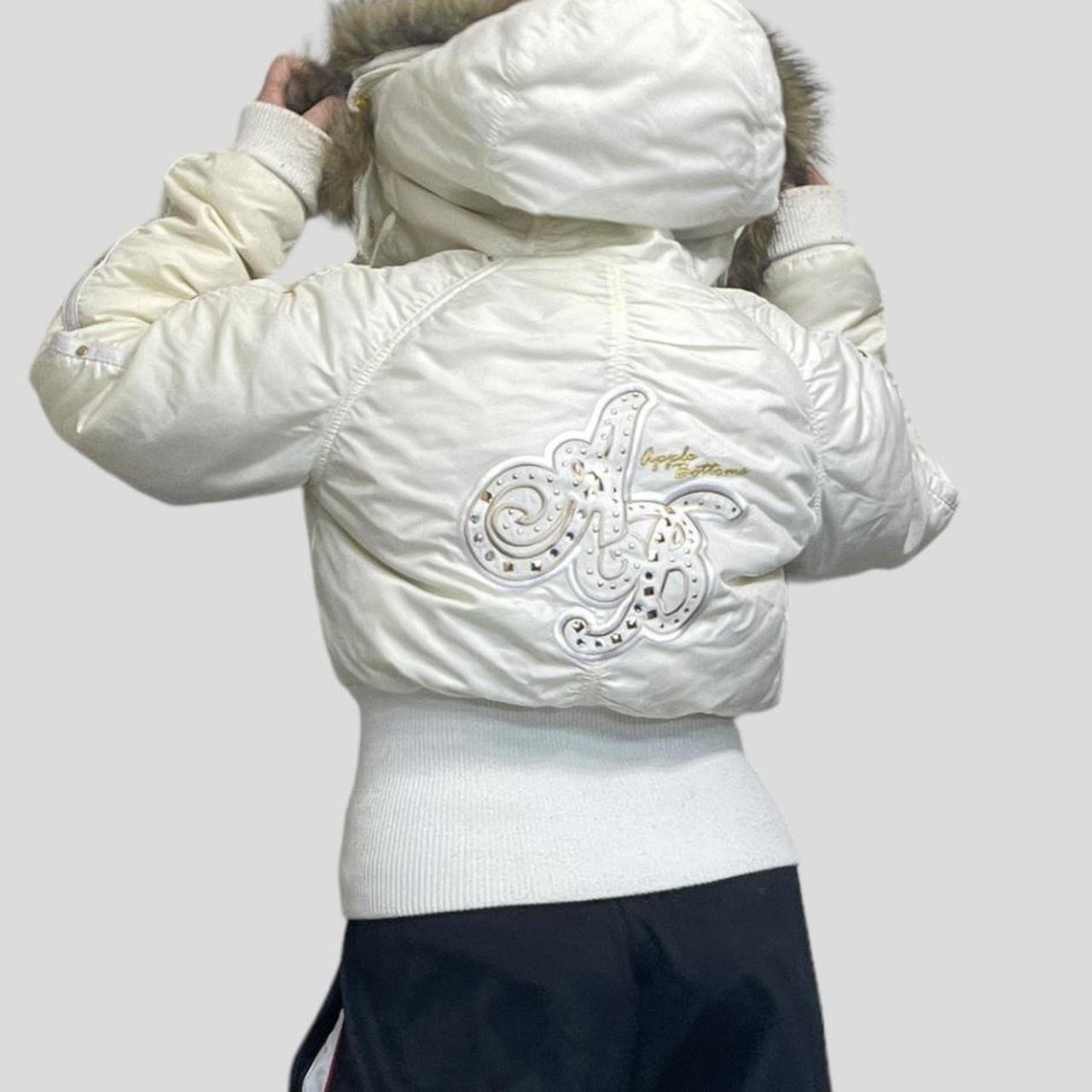 y2k apple bottoms puffer jacket in off white Major... - Depop