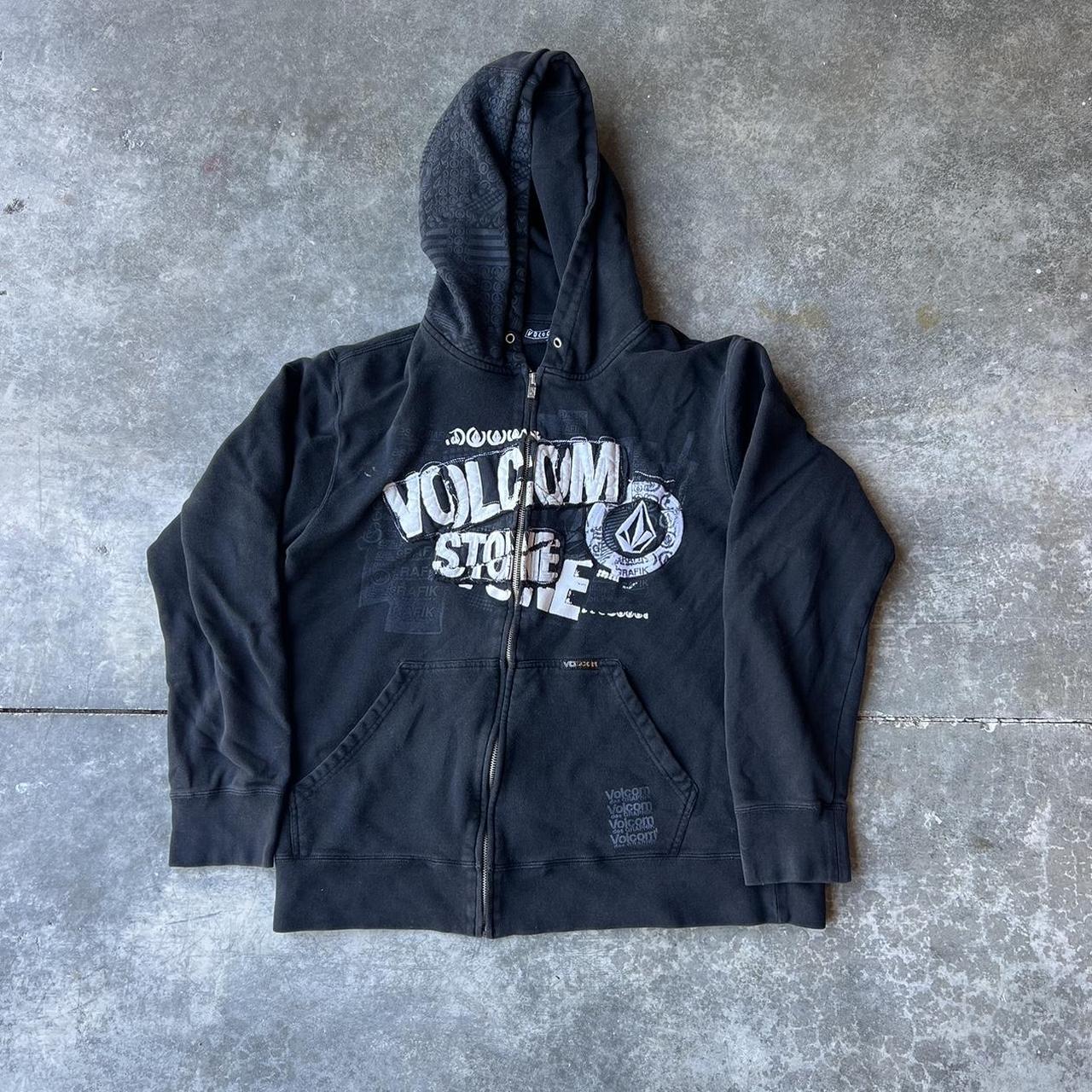 Volcom Stone vip up size medium, measurements... - Depop