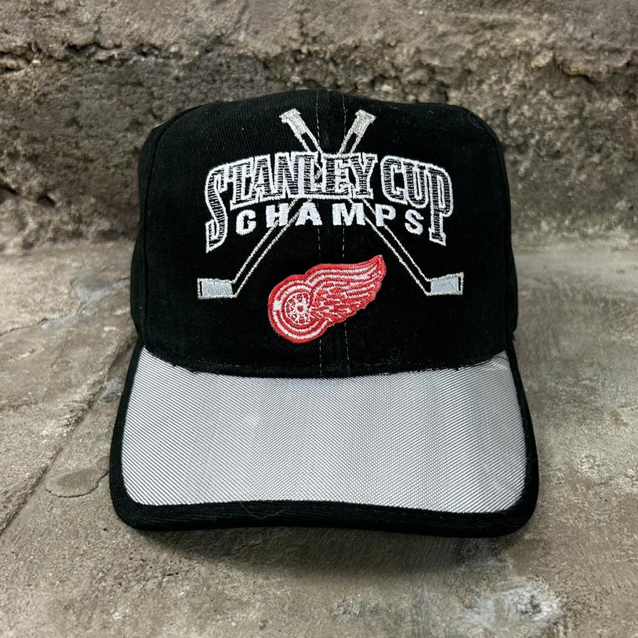Vintage 1998 Detroit Red Wings Starter Strap Back... - Depop