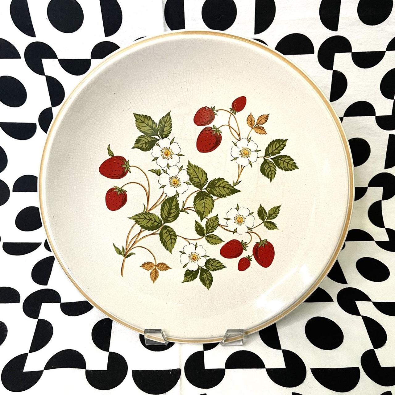 Vintage Sheffield Strawberries ‘n Cream stoneware... - Depop