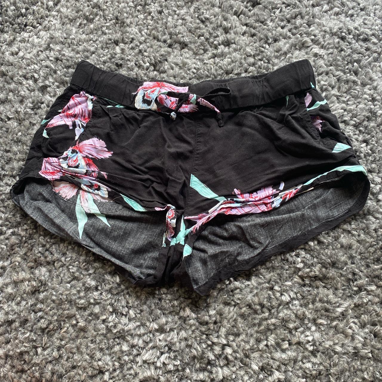 Super cute vans flowered shorts!! Perfect for the... - Depop