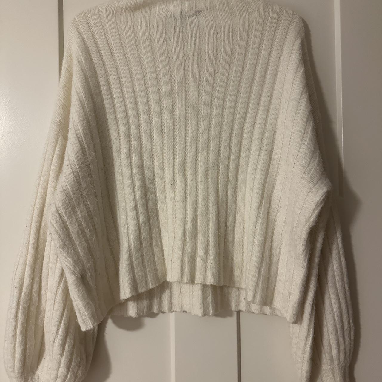 Cream Ribbed Sweater Bigger/balloon sleeves Wide... - Depop