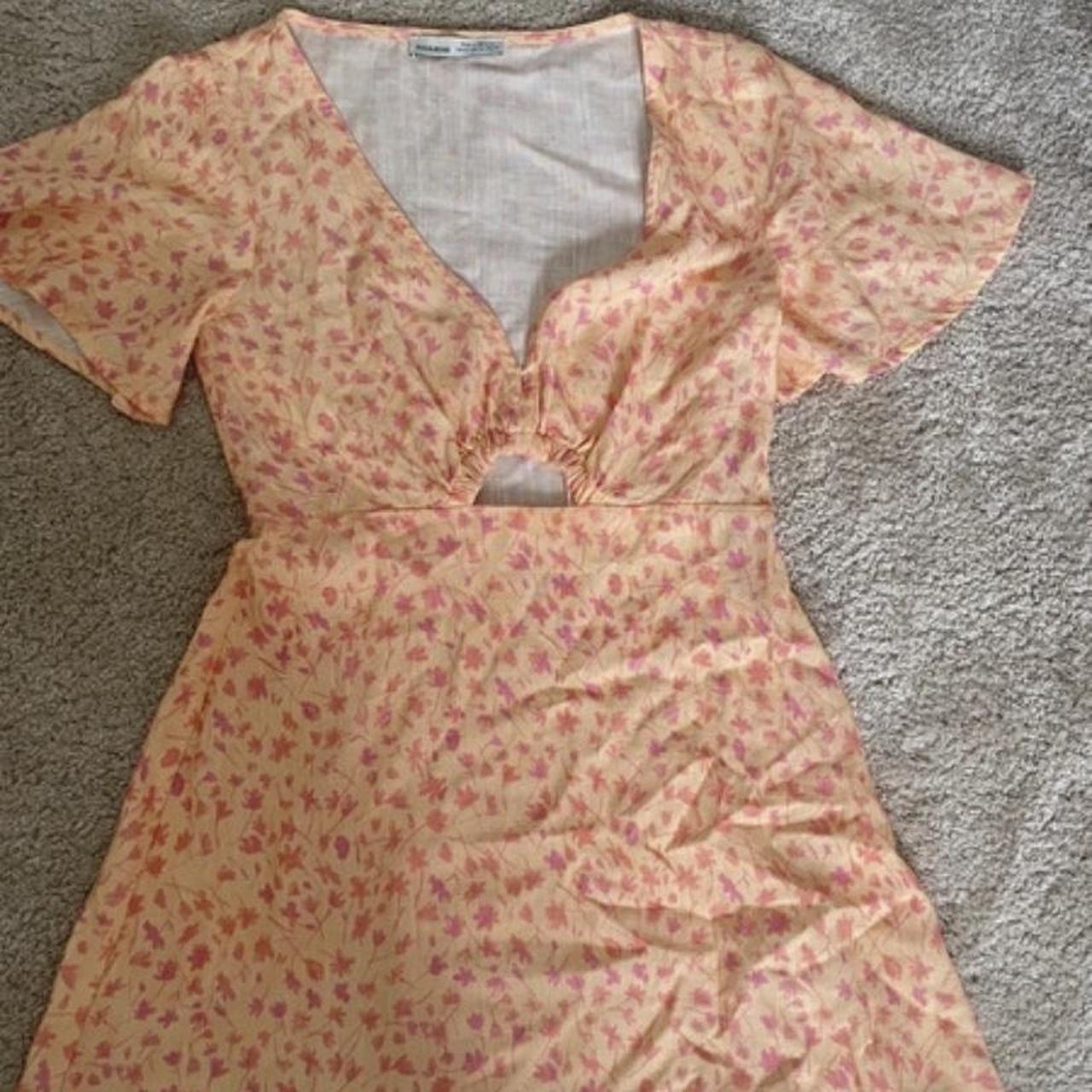 Pull and Bear floral mini dress Worn once - Depop