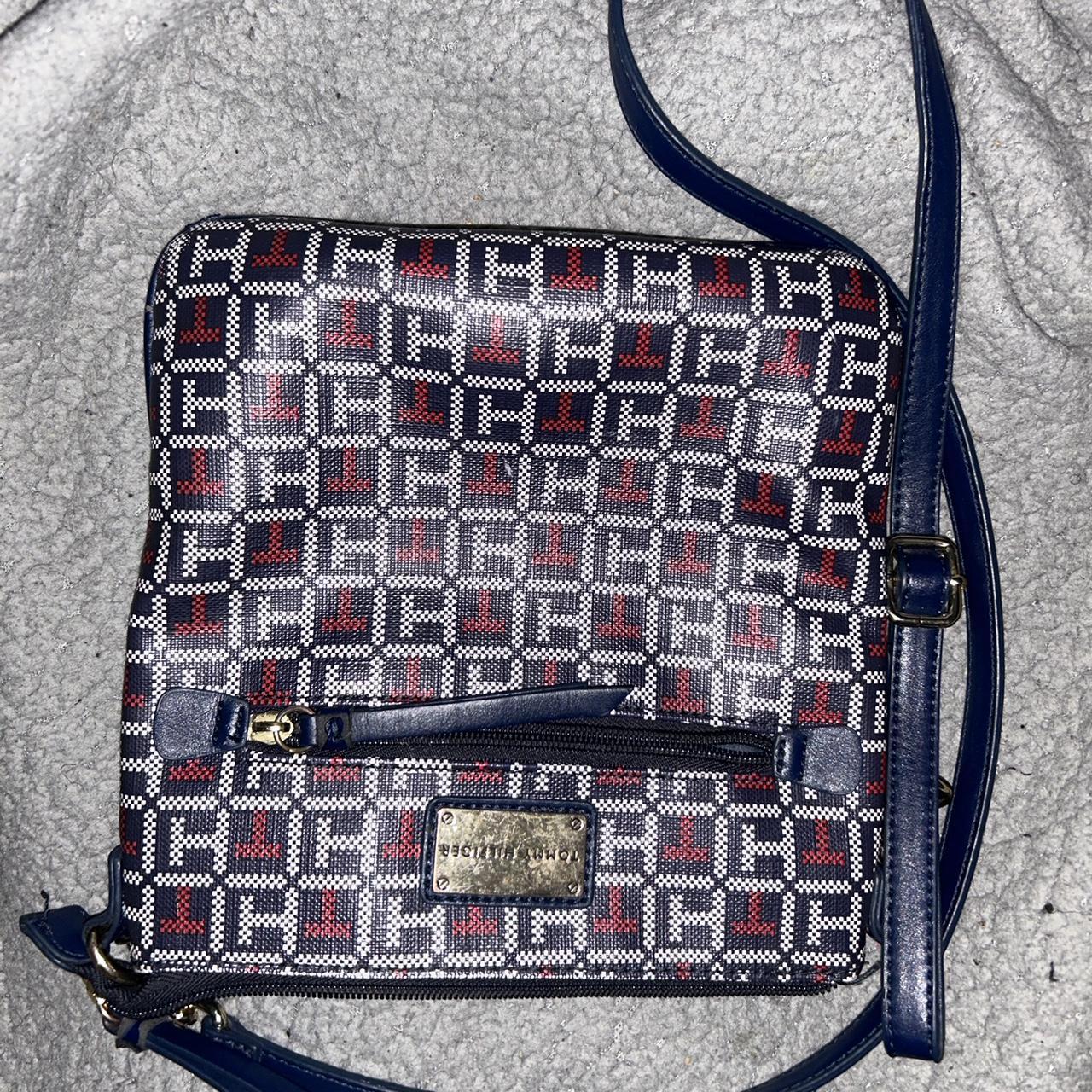 Tommy cross body bag ! Literally loved so much but... - Depop