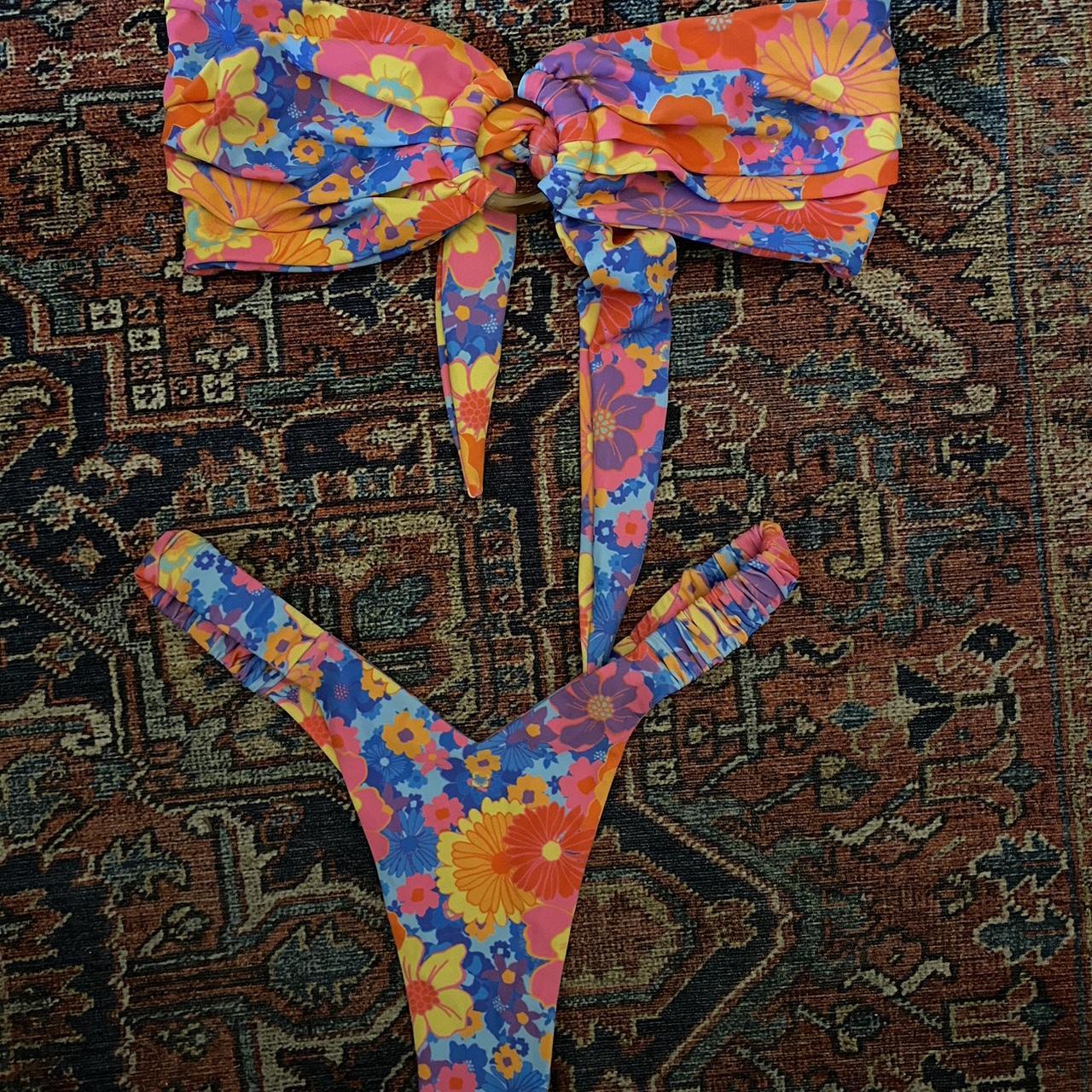 KULANI KINI🌸 sapphire sun print size large brand... - Depop