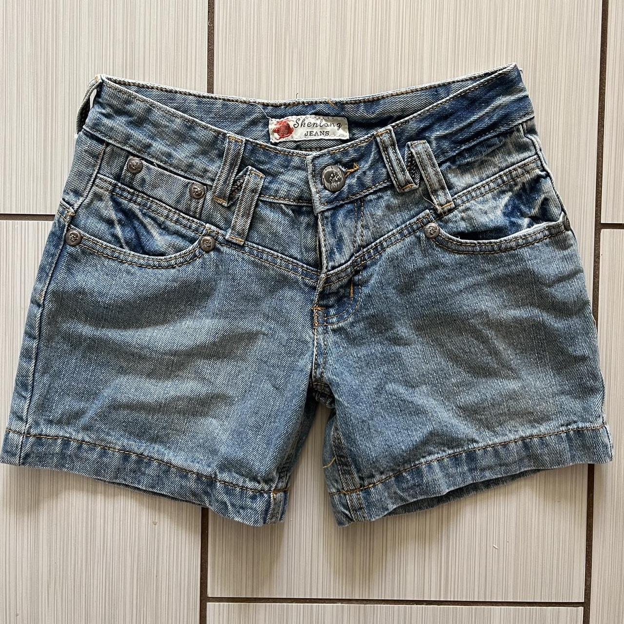 Super cute shorts perfect for the summer Mid length... - Depop