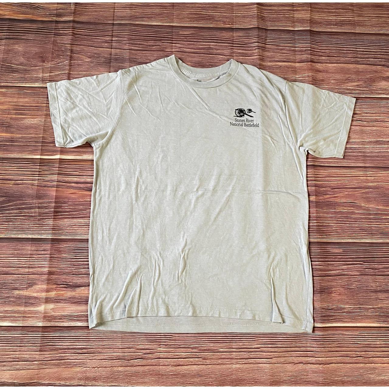 Men's Cream T-shirt | Depop