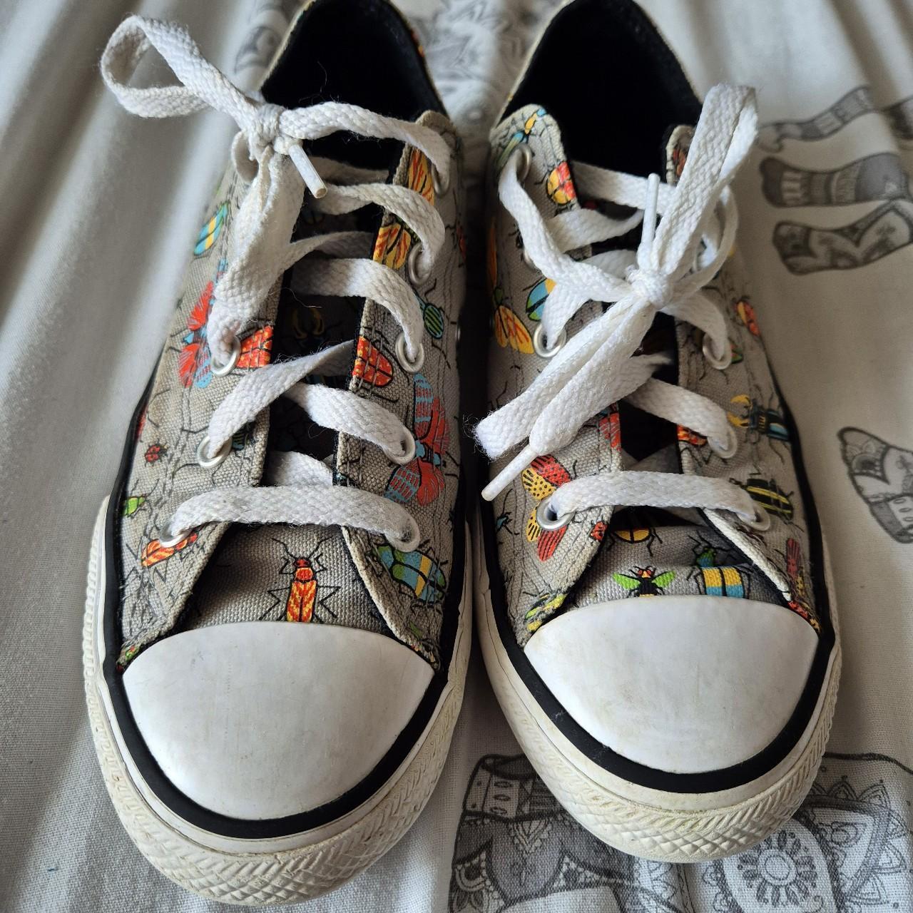 Junior Converse bug trainers size 1 worn good condition - Depop