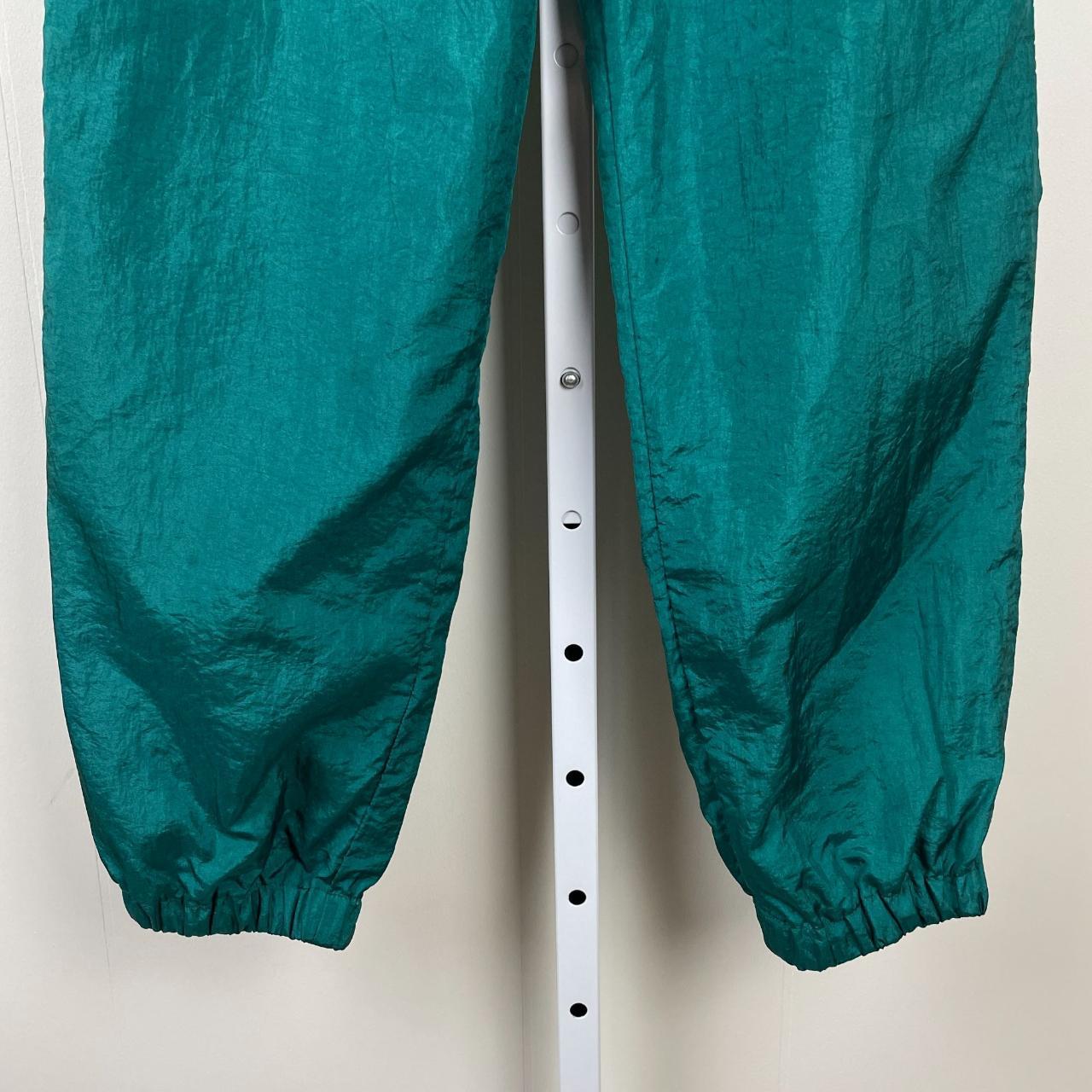 Lavon Women's Green Joggers-tracksuits | Depop