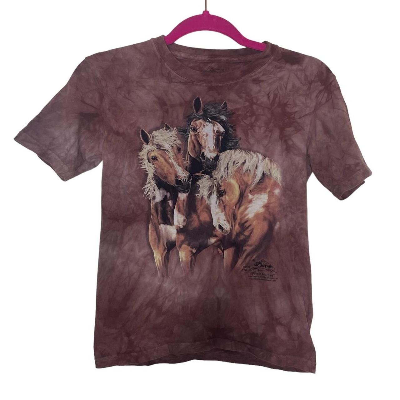 HORSE GRAPIC TEE labeled size medium but please... - Depop