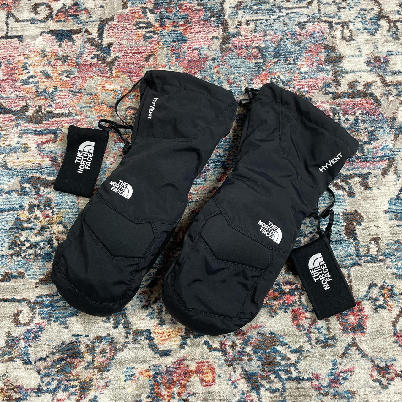 The North Face Men's Black and White Gloves | Depop