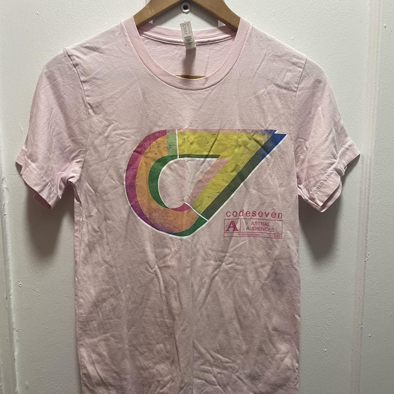 Men's Pink T-shirt | Depop