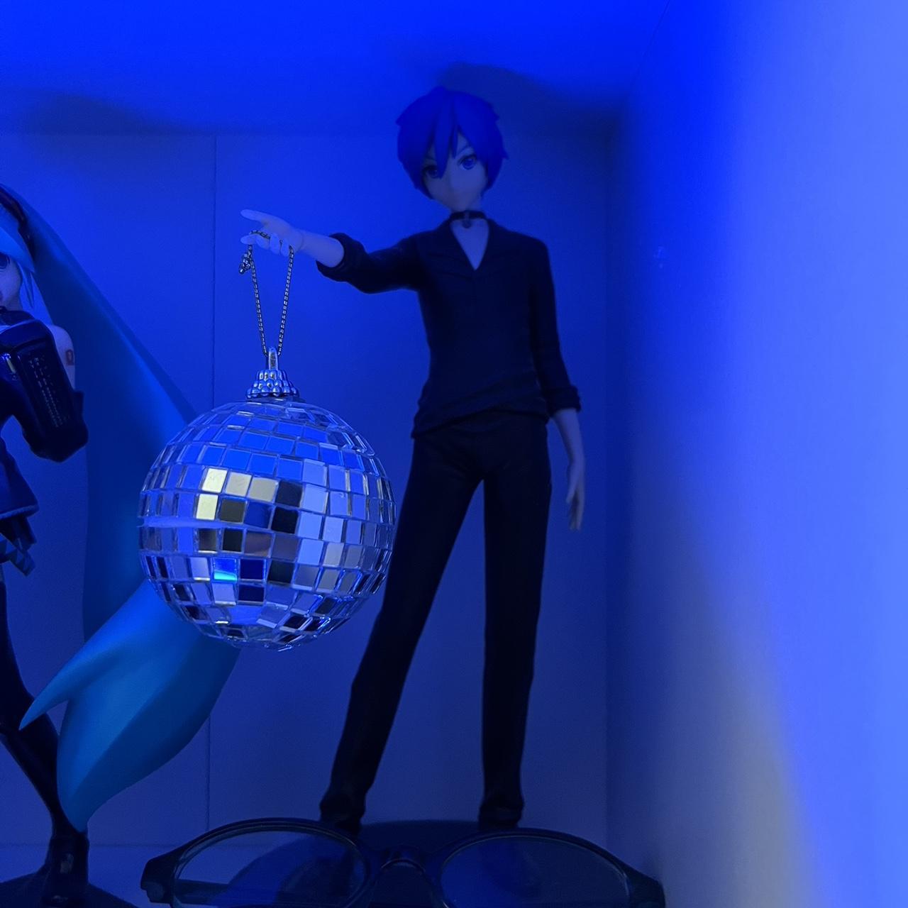 kaito guilty figure no flaws vocaloid... - Depop