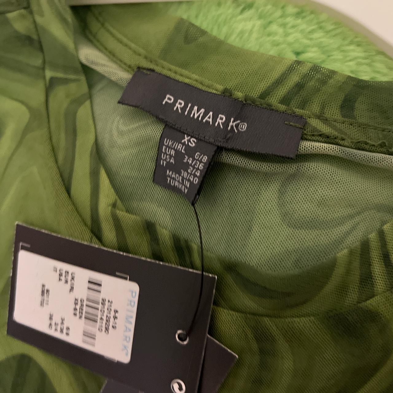 Primark Women's Green Crop-top | Depop