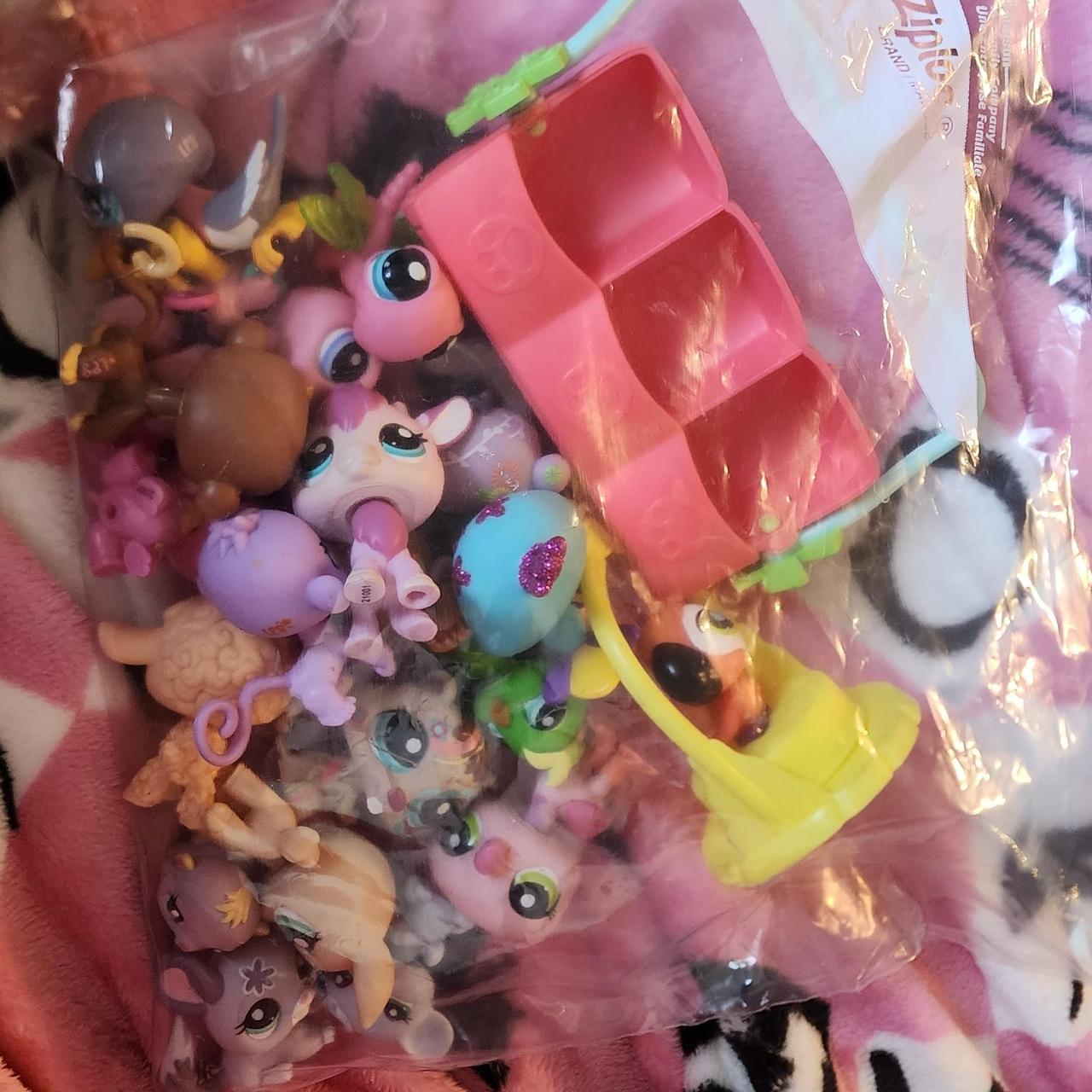 RARE 2005+ LPS LITTLEST PET SHOP LOT OF 15+ Comes... - Depop