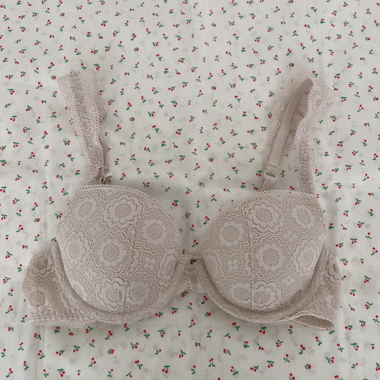 Beige aerie bra • Size 32B • No flaws, well taken... - Depop