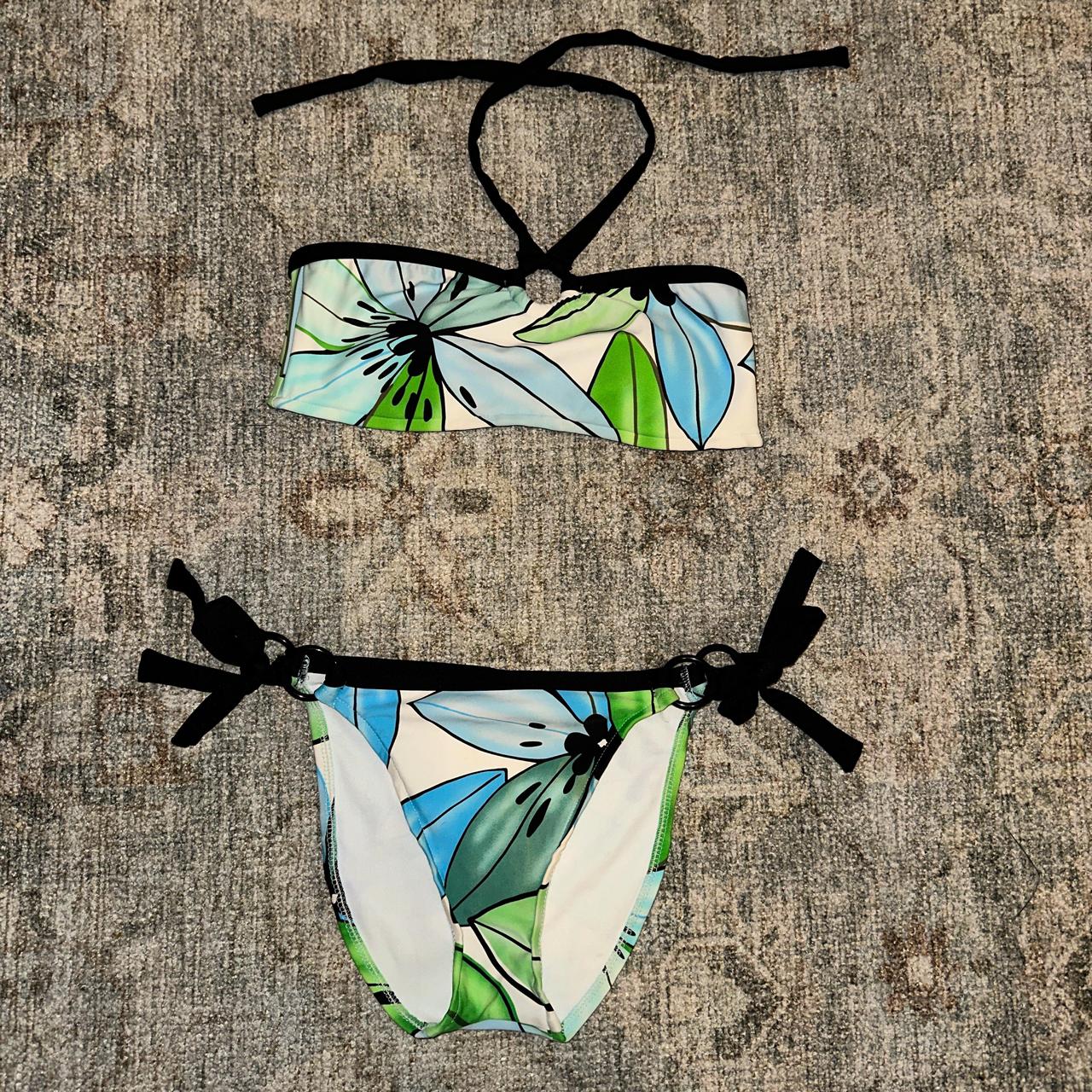 vintage bikini (low rise bottoms) L TOP M BOTTOMS - Depop