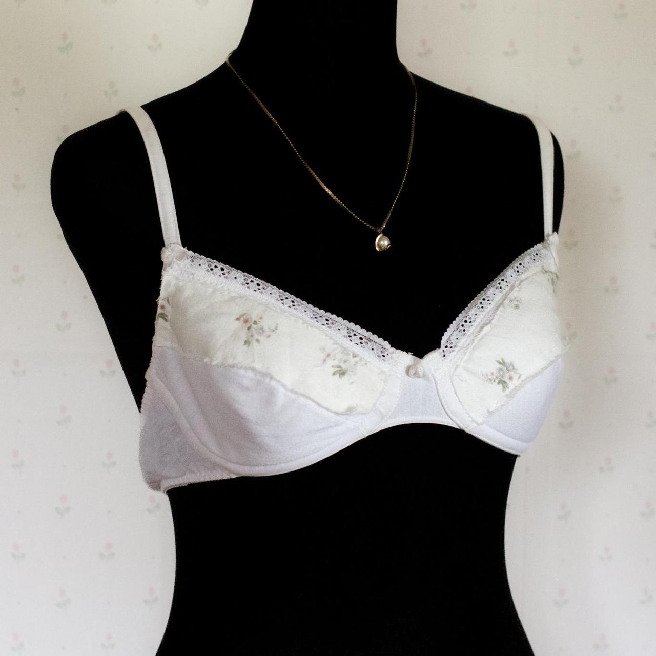 Victorias Secret Womens White Bra Depop