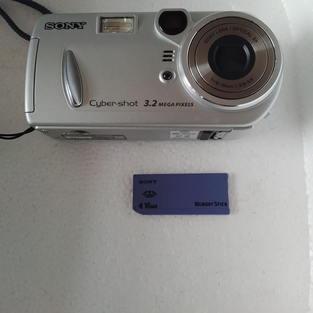 Digicam ccd sensor sony cypershot. In Great... - Depop
