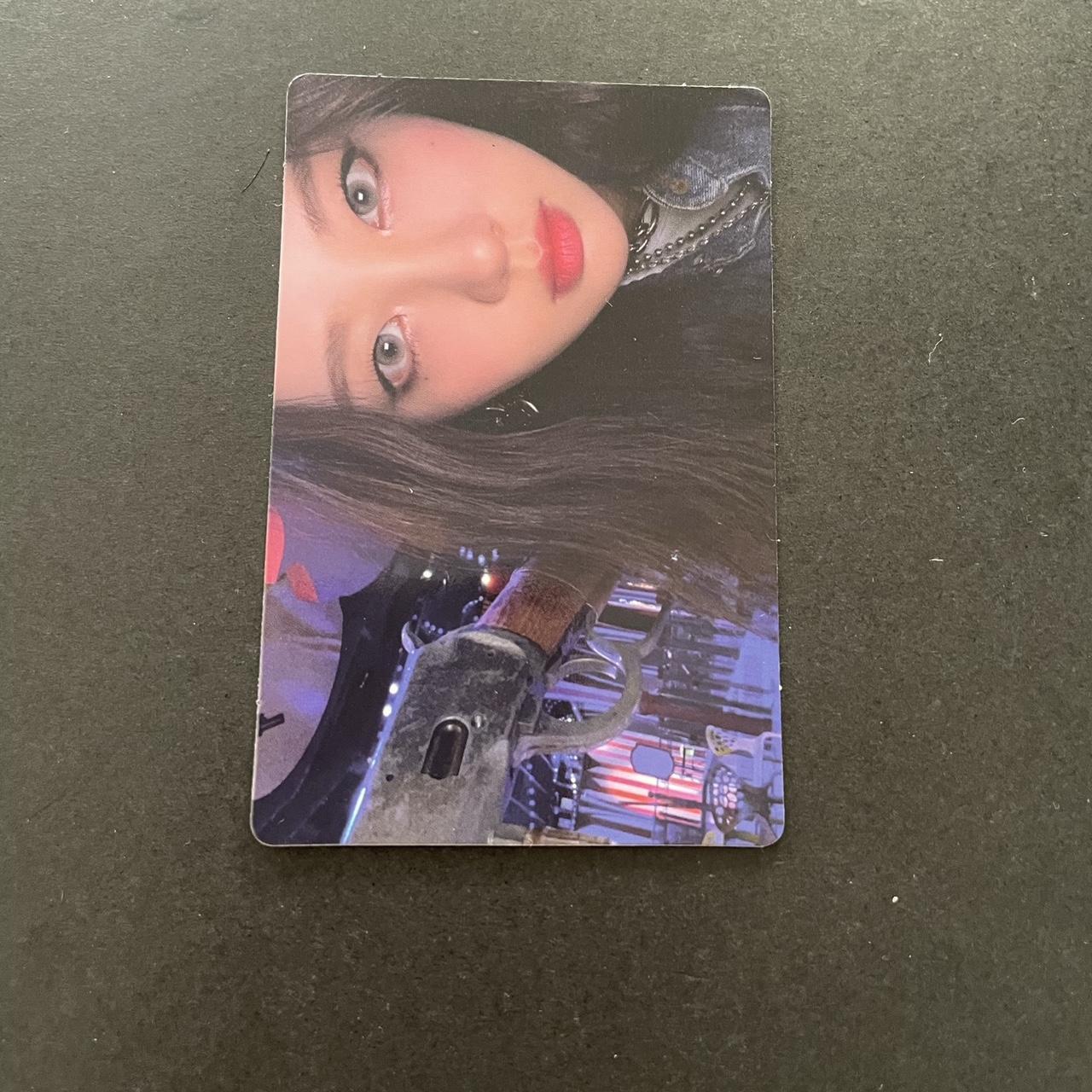loona not friends yves photocard £4 including... - Depop