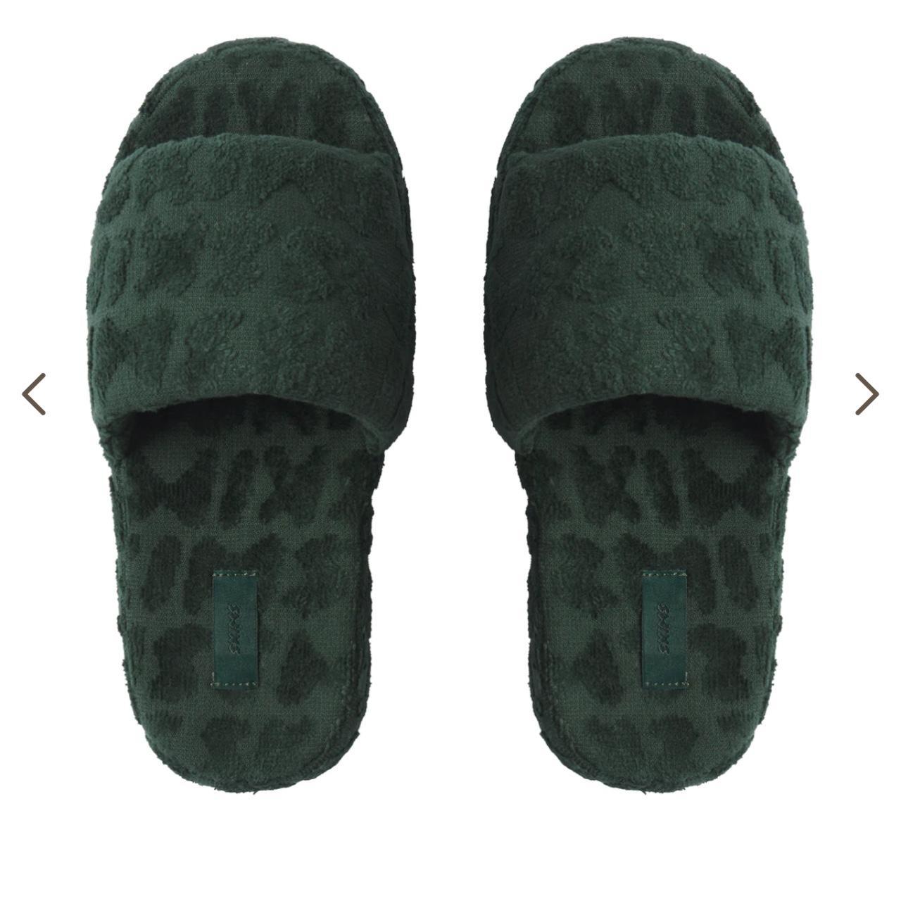 Skims slides, brand new bought wrong size :( - Depop