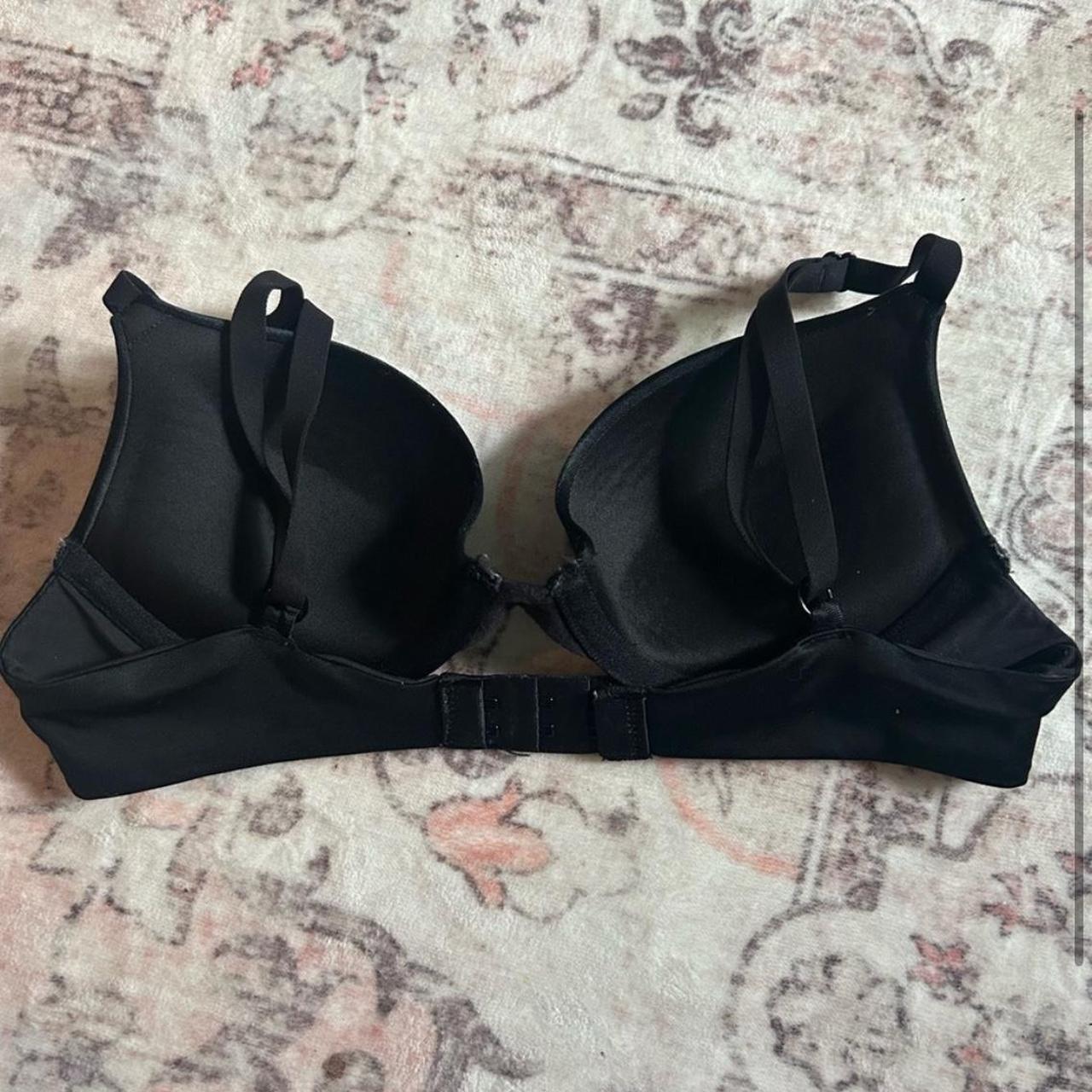Black bra. - Depop