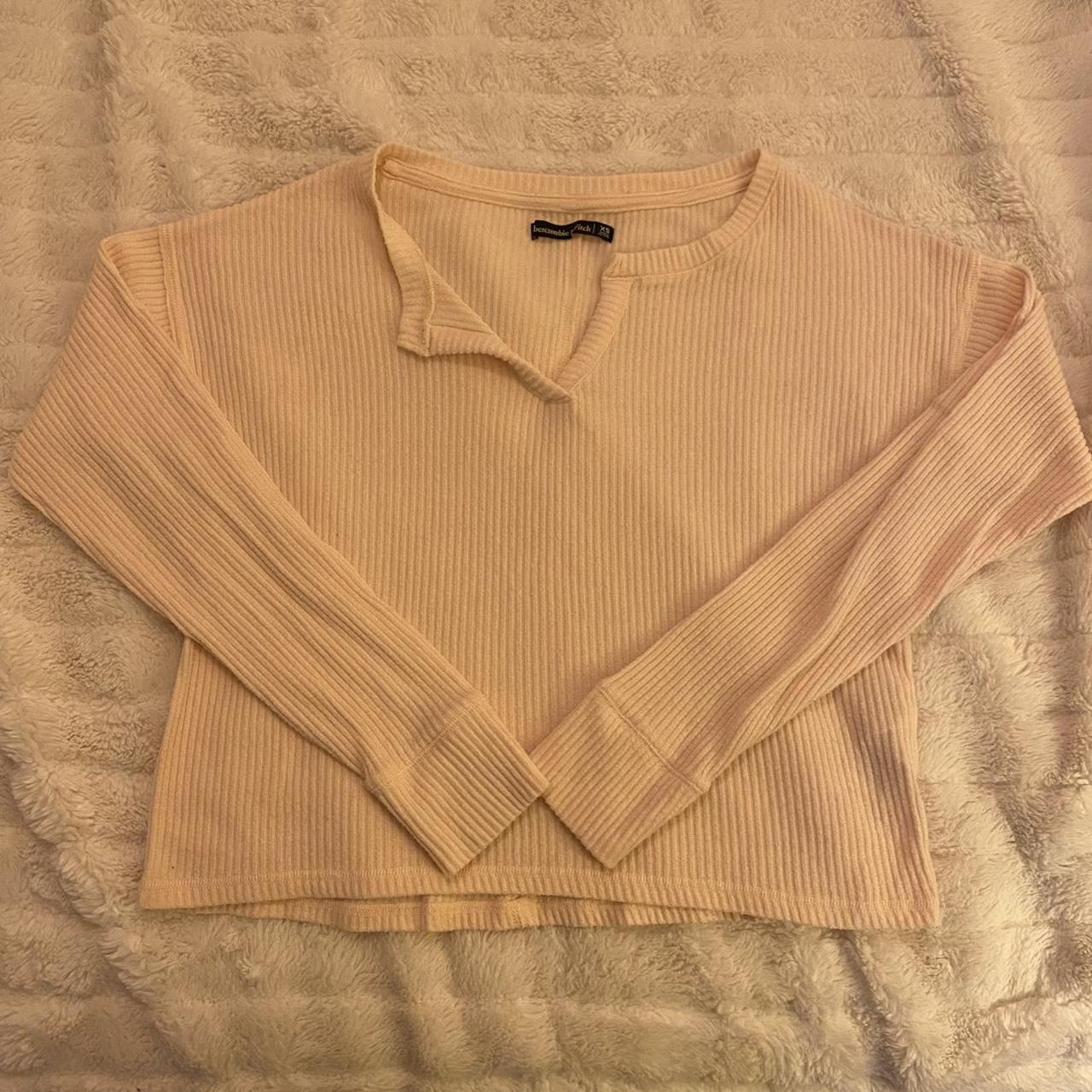 abercrombie and fitch soft long sleeve sweater.... - Depop