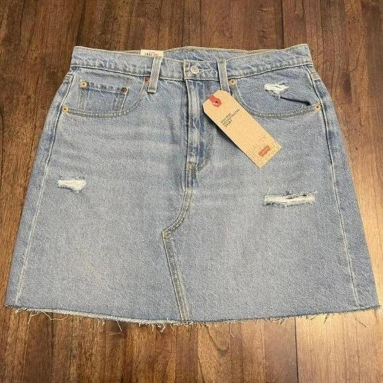 Levis Denim Skirt New Size 1030 Super Cute Just A Depop