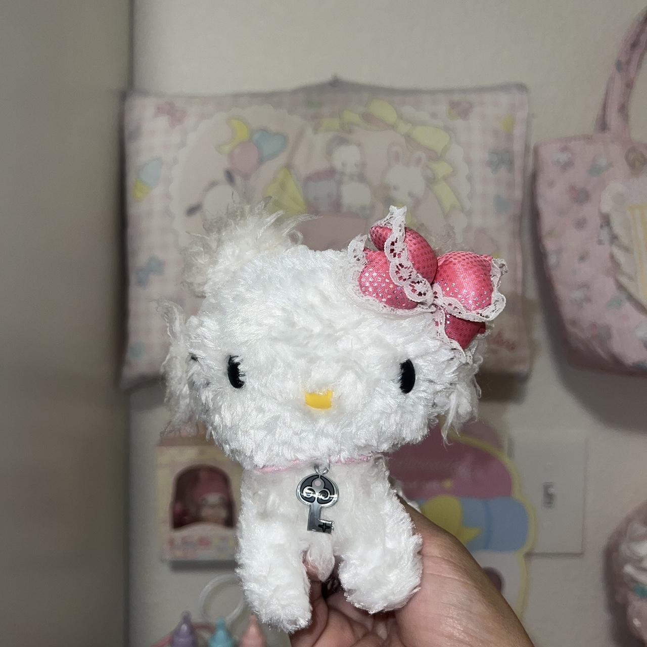 Charmmy Kitty with a key necklace🎀 -6”... - Depop