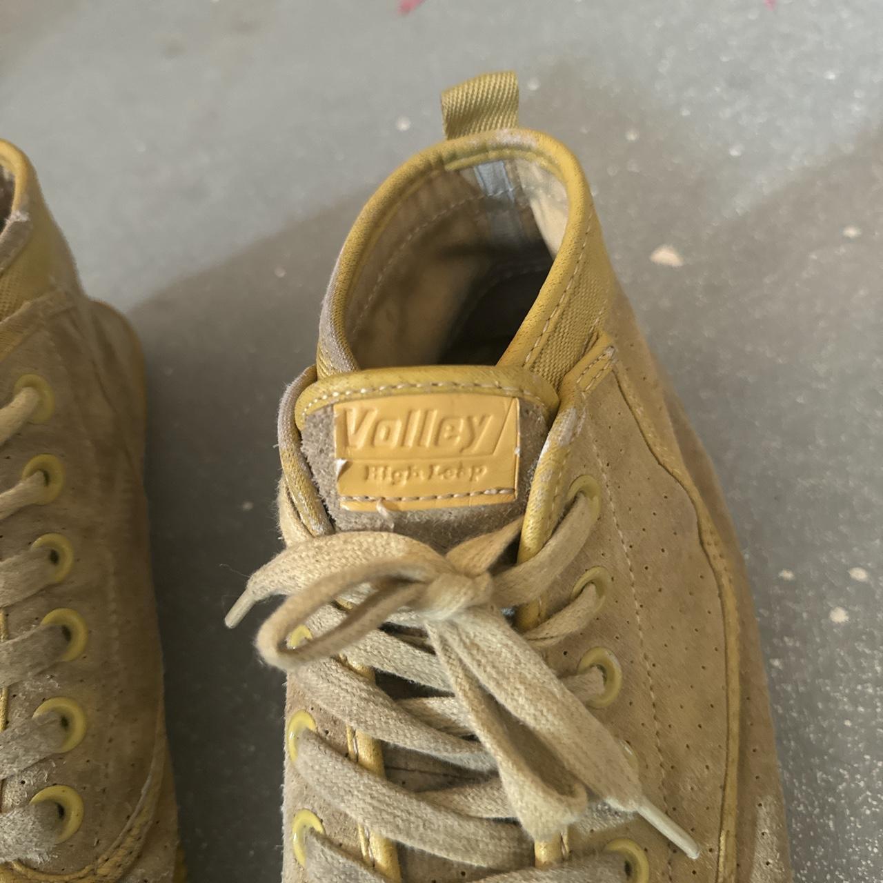 Vintage ‘high leap’ volleys size - US 9 /UK 8 ... - Depop